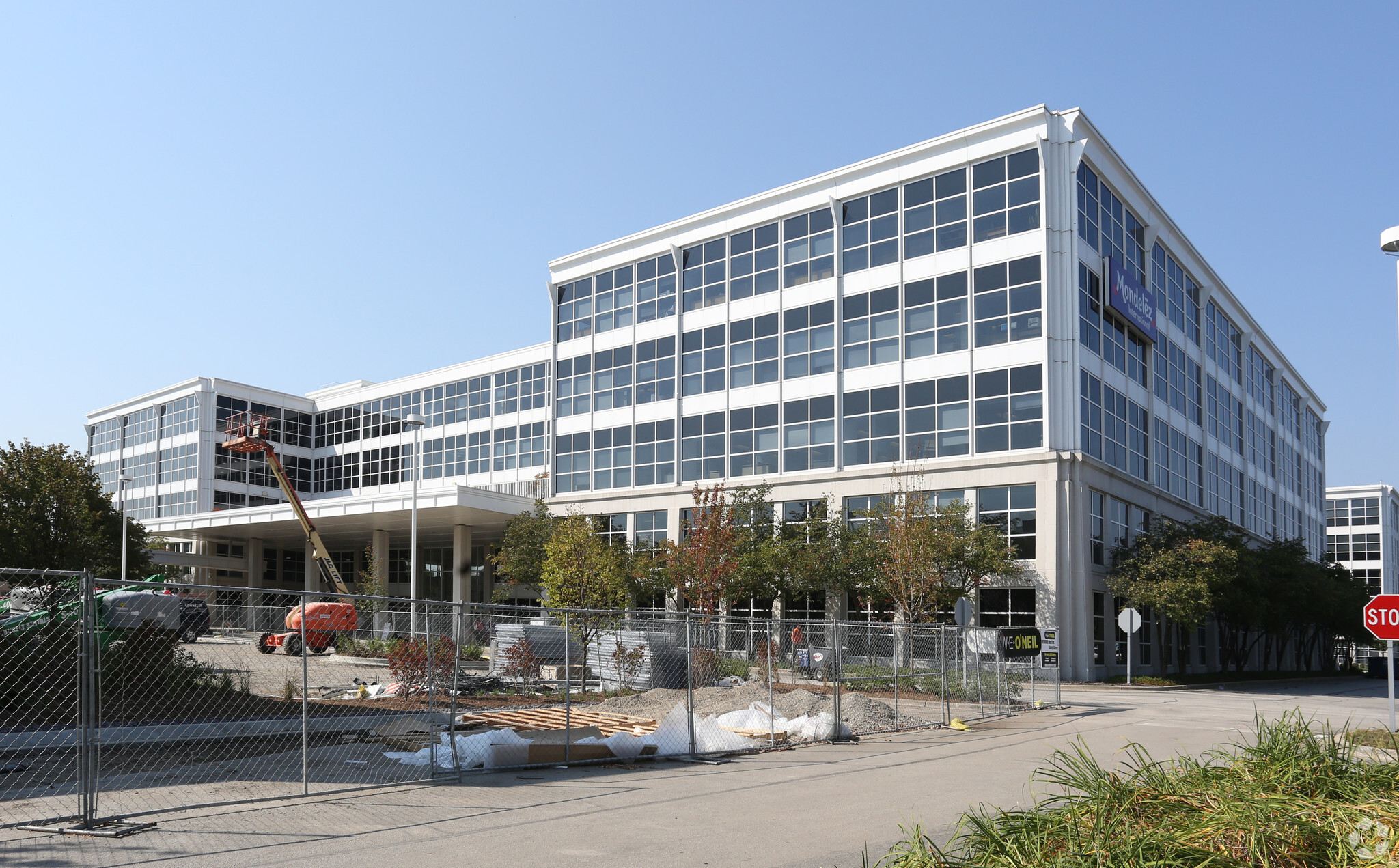 Swiss Packaging Company Amcor Headed to Deerfield - LCP